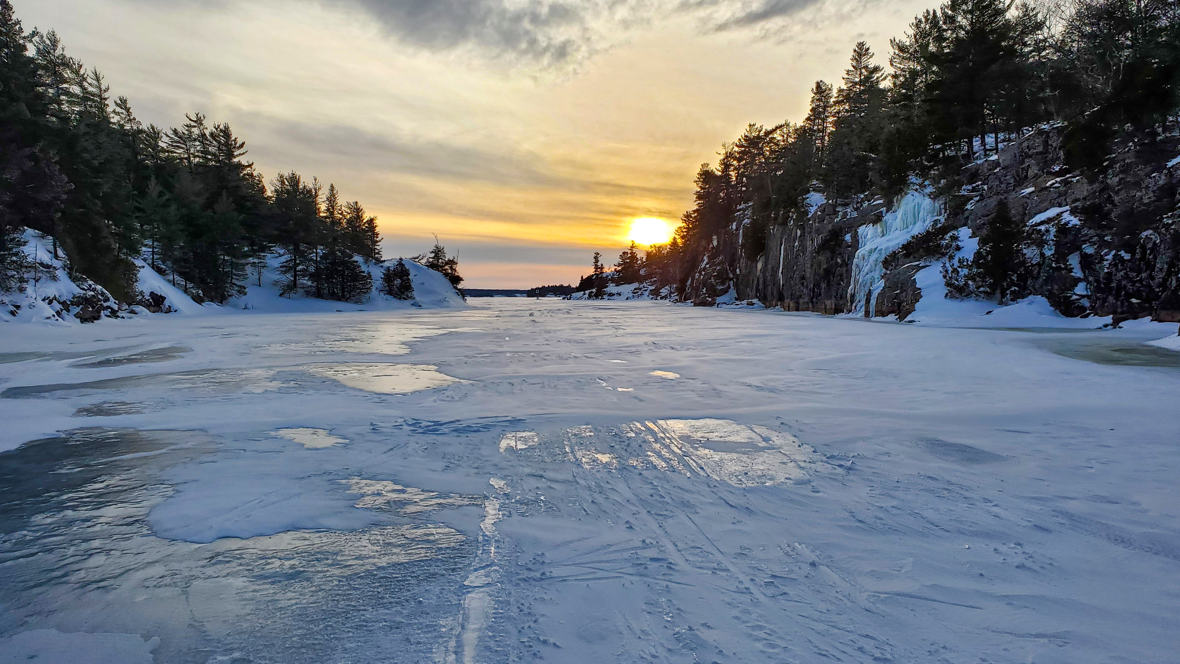 Parry Sound: Hole in the Wall in the winter – Ontario Adventurer